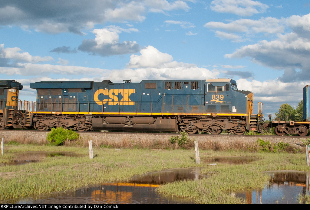 CSX 839